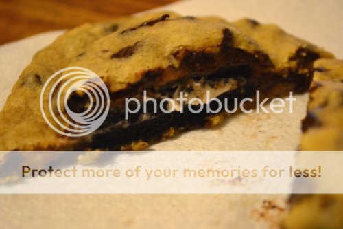 oreo stuffed chocolate chip cookies | Fail Sweetly